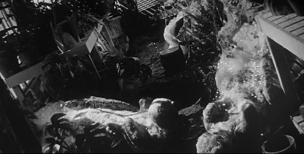 Invasion of the Body Snatchers (1956) – Ticket 2 Ride